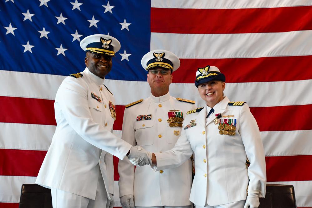 Coast Guard Sector Mobile Holds Change-of-Command Ceremony - HSToday
