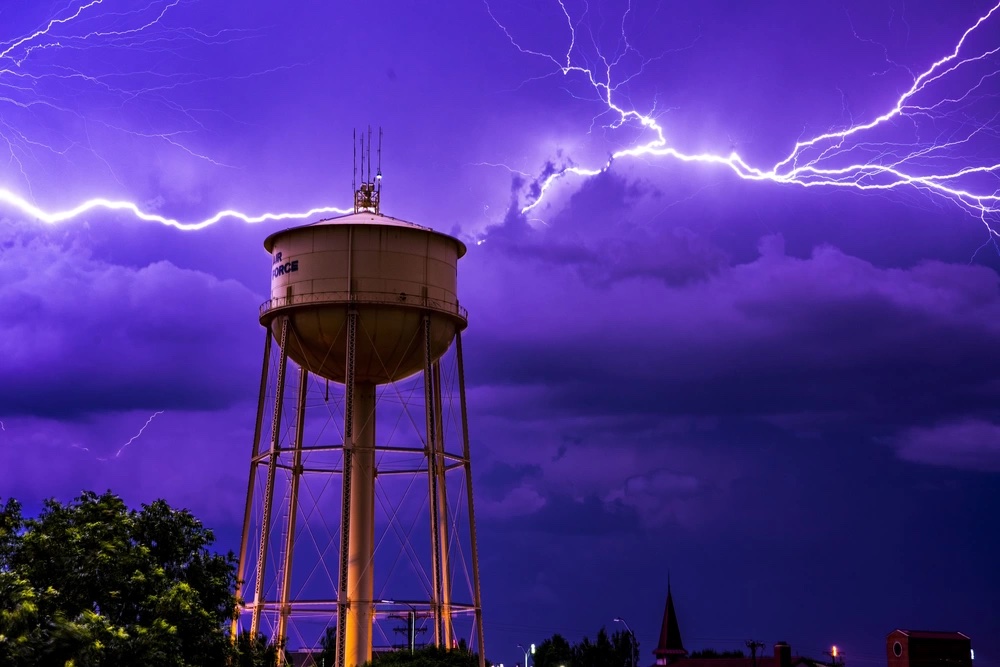 New Lightning Tool Tells a Striking Story - HSToday