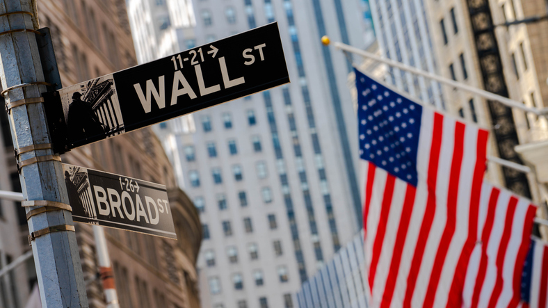 U.S. SEC Updates Customer Data Hacking Rules for Wall Street - HSToday